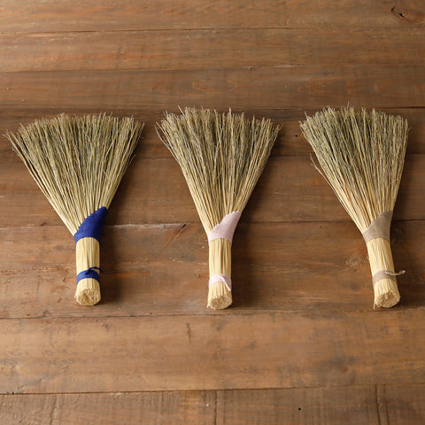 Shaker Broom | Reed Smythe & Company